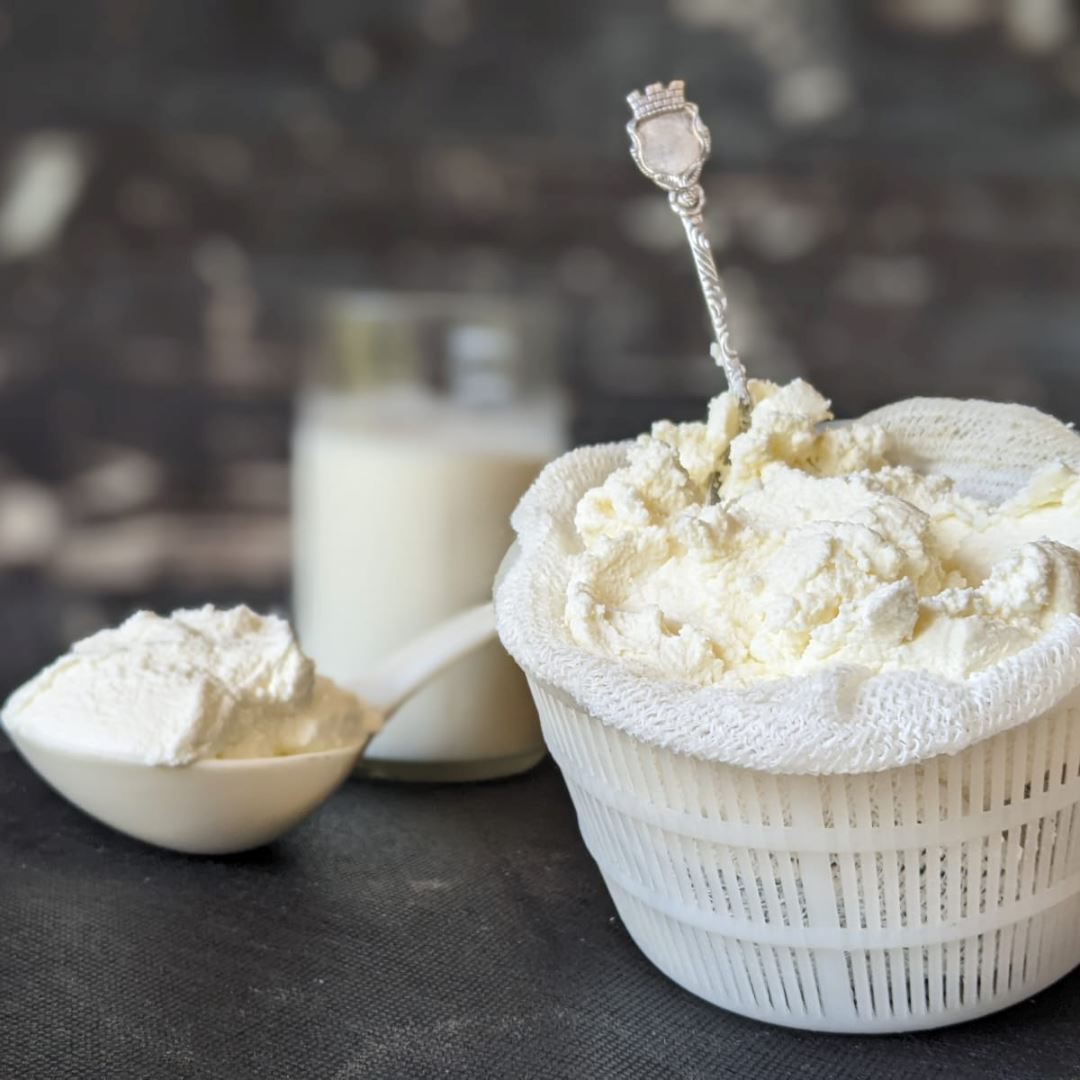 Spreadable Chevre *by pre order only – Brown’s Food Co.